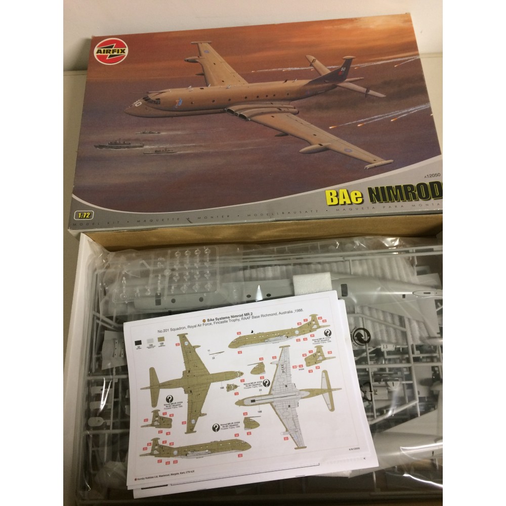 plastic model kit scale 1 : 72 AIRFIX A12050 BAe NIMROD new in open and ...